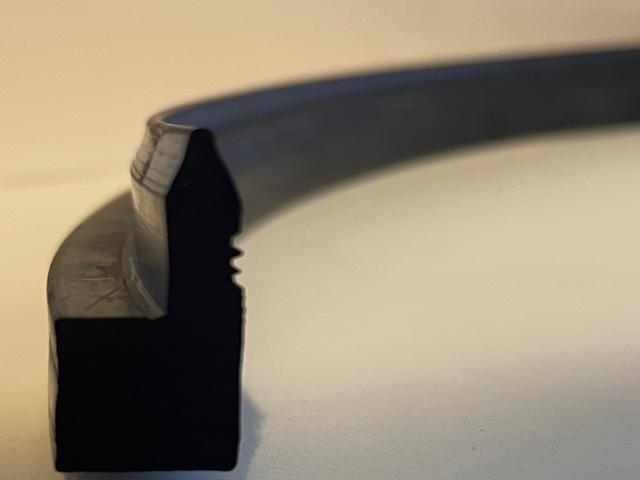 End Rubber Locking Wedge for Flip Flow Mats – Metatron Mining Consulting